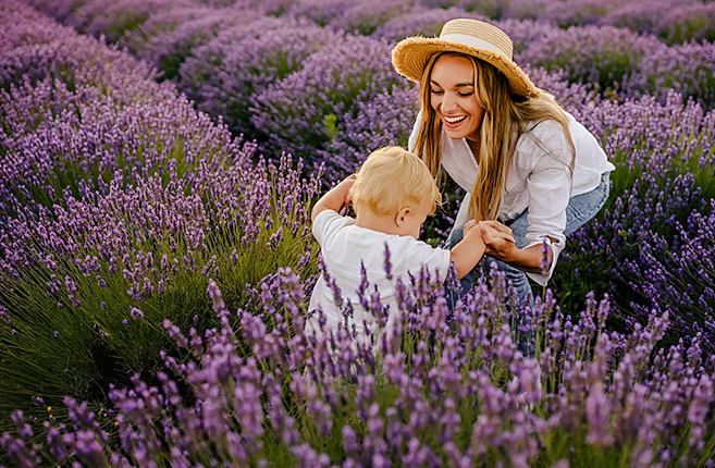 Pump in Style: British Mums on Autumn Adventures